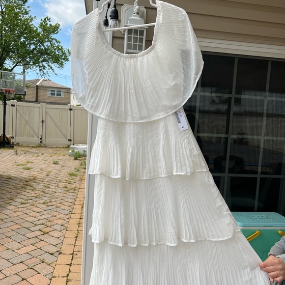 ODDY | Dresses | White Ruffle Dress Very Beautiful For Summer Can Be ...